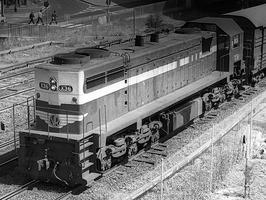 X class d/e locomotives